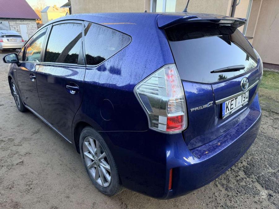 Zils Toyota Prius 2012 Viļņa, ar dzinēja tilpumu 1.80 L un nobraukumu 385 tūkst. km par 9250 €, foto 7 vietnē AUTOMOTO.COM.LV