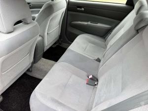 Brown Toyota Prius 2005 in Ukmerge, with an engine capacity of 1.50 L and mileage of 299 thousand km for 2950 €, photo 11 on AUTOMOTO.COM.LV