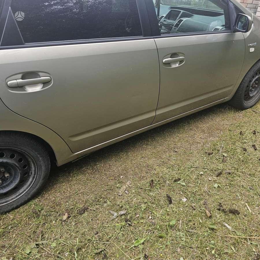 Brūns Toyota Prius 2006 Jonava, ar dzinēja tilpumu 1.50 L un nobraukumu 468 tūkst. km par 1300 €, foto 10 vietnē AUTOMOTO.COM.LV