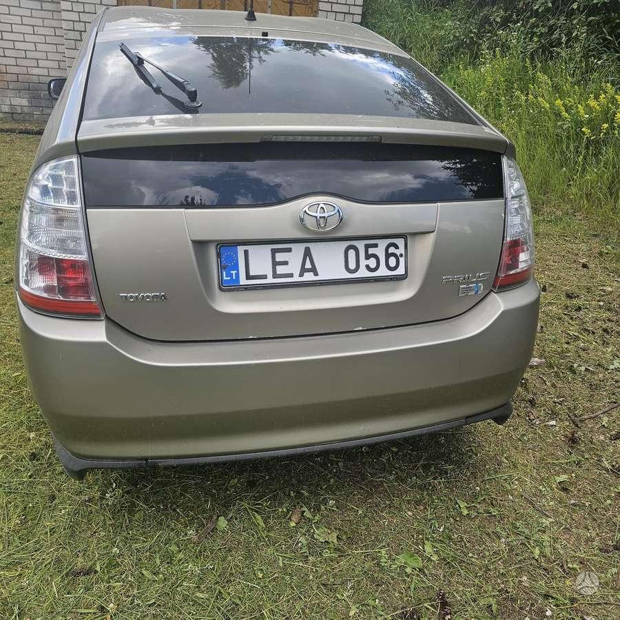 Brūns Toyota Prius 2006 Jonava, ar dzinēja tilpumu 1.50 L un nobraukumu 468 tūkst. km par 1300 €, foto 12 vietnē AUTOMOTO.COM.LV