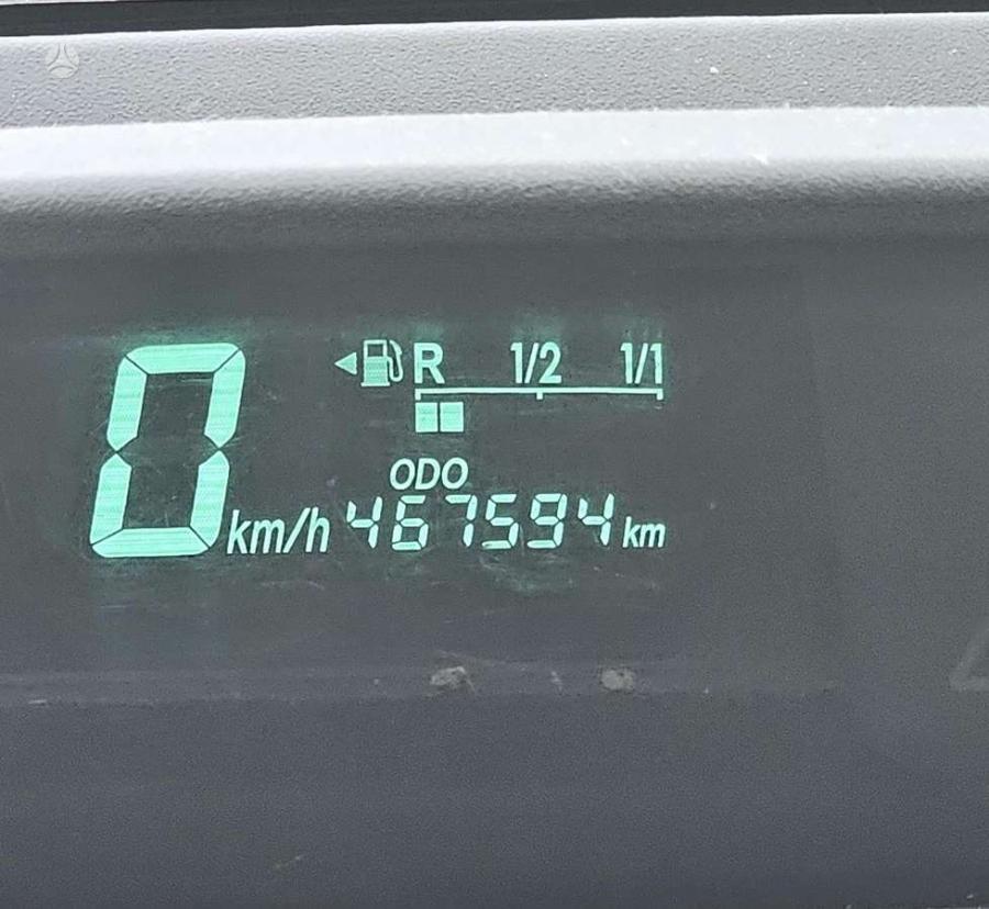 Brūns Toyota Prius 2006 Jonava, ar dzinēja tilpumu 1.50 L un nobraukumu 468 tūkst. km par 1300 €, foto 13 vietnē AUTOMOTO.COM.LV