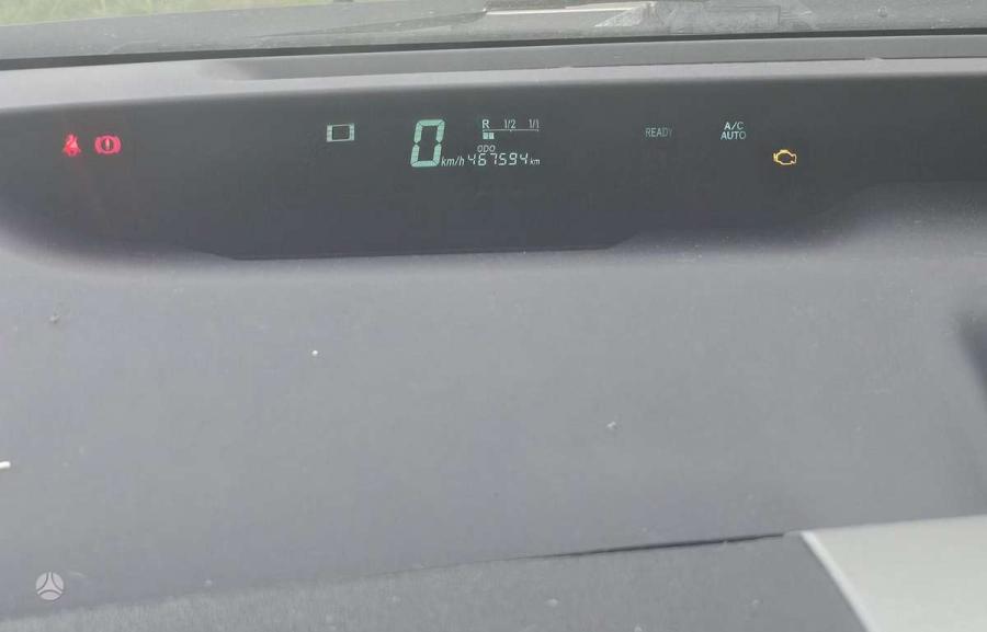 Brūns Toyota Prius 2006 Jonava, ar dzinēja tilpumu 1.50 L un nobraukumu 468 tūkst. km par 1300 €, foto 14 vietnē AUTOMOTO.COM.LV