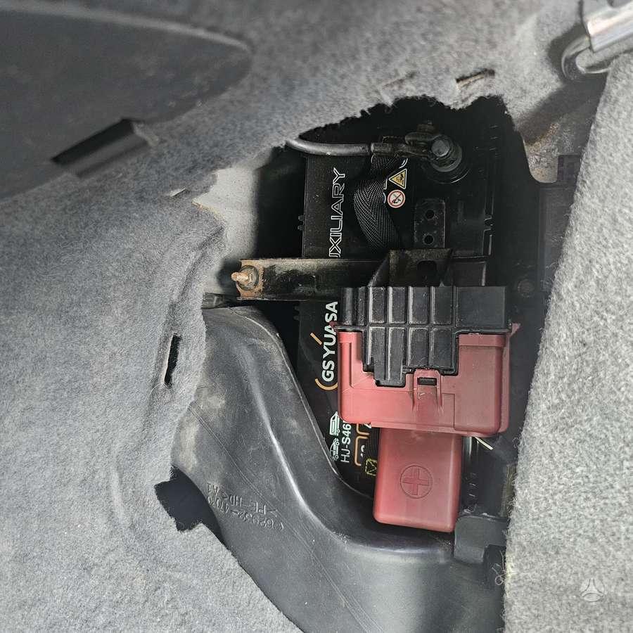 Brūns Toyota Prius 2006 Jonava, ar dzinēja tilpumu 1.50 L un nobraukumu 468 tūkst. km par 1300 €, foto 15 vietnē AUTOMOTO.COM.LV