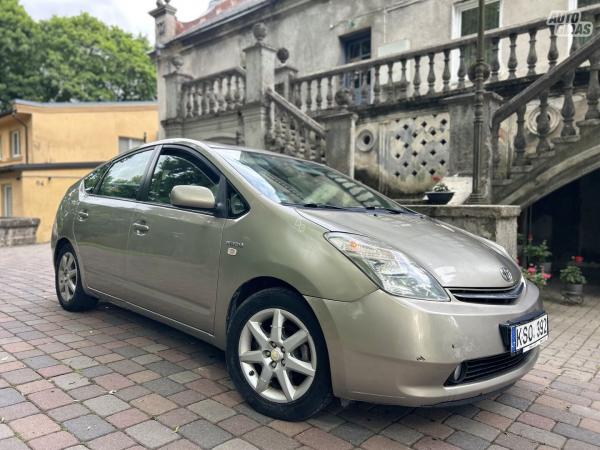Brūns Toyota Prius 2007 Kauņa, ar dzinēja tilpumu 1.50 L un nobraukumu 330 tūkst. km par 2649 €, foto 1 vietnē AUTOMOTO.COM.LV