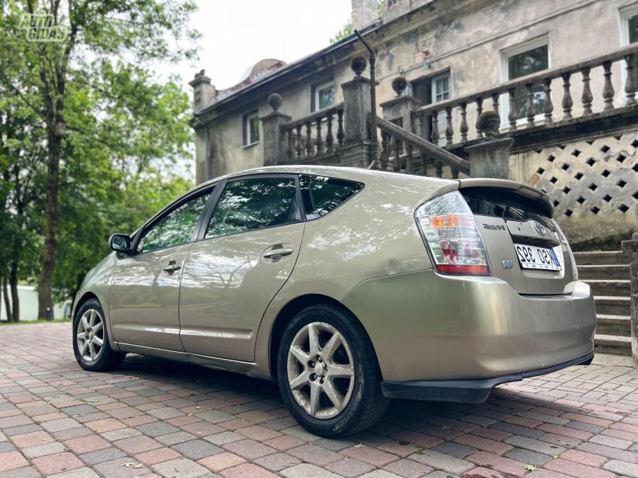 Brūns Toyota Prius 2007 Kauņa, ar dzinēja tilpumu 1.50 L un nobraukumu 330 tūkst. km par 2649 €, foto 5 vietnē AUTOMOTO.COM.LV