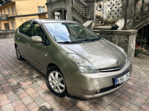 Brūns Toyota Prius 2007 Kauņa, ar dzinēja tilpumu 1.50 L un nobraukumu 330 tūkst. km par 2649 €, foto 5 vietnē AUTOMOTO.COM.LV