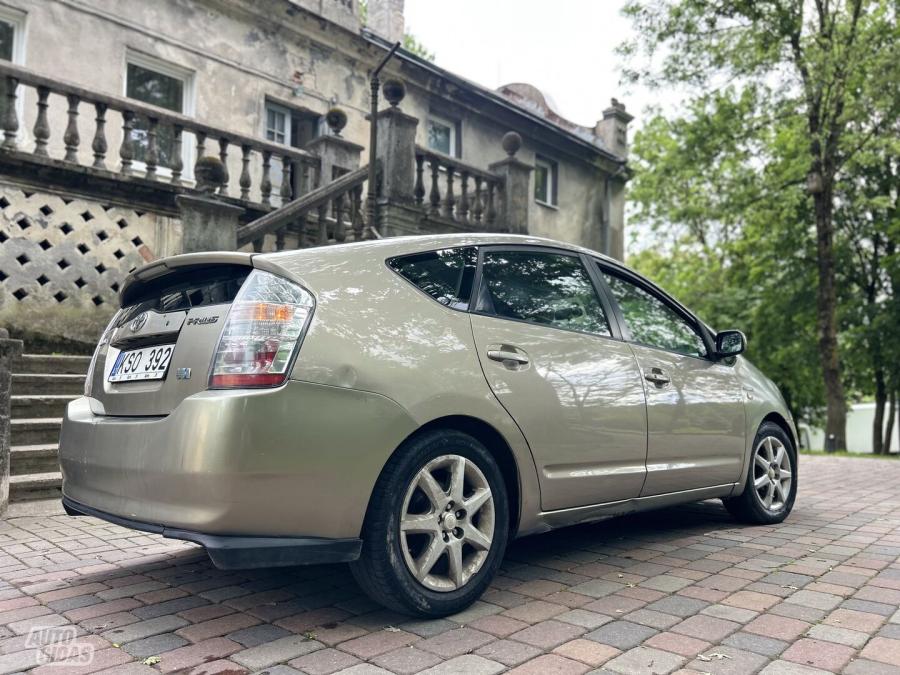 Brūns Toyota Prius 2007 Kauņa, ar dzinēja tilpumu 1.50 L un nobraukumu 330 tūkst. km par 2649 €, foto 11 vietnē AUTOMOTO.COM.LV