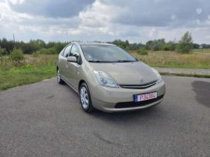 Brūns Toyota Prius 2007 Viļņa, ar dzinēja tilpumu 1.50 L un nobraukumu 297 tūkst. km par 3999 €, foto  vietnē AUTOMOTO.COM.LV