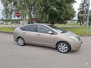 Коричневый Тойота Приус 2007 в Таураге, объемом двигателя 1.50 л и пробегом 271 тыс. км за 3700 €, фото 3 на AUTOMOTO.COM.LV