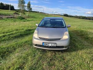 Brown Toyota Prius 2007 in Utena, with an engine capacity of 1.50 L and mileage of 300 thousand km for 5100 €, photo 8 on AUTOMOTO.COM.LV