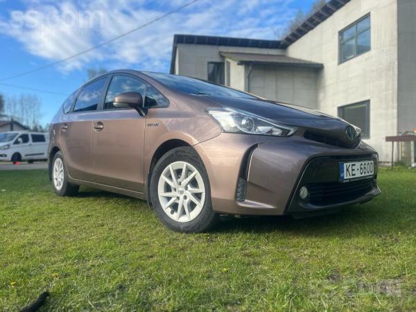 Brūns Toyota Prius 2018 Rīga, ar dzinēja tilpumu 1.80 L un nobraukumu 143 tūkst. km par 15800 €, foto 1 vietnē AUTOMOTO.COM.LV