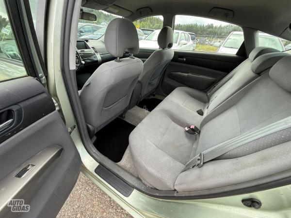 Green Toyota Prius 2006 in Vilnius, with an engine capacity of 1.50 L and mileage of 202 thousand km for 4700 €, photo 9 on AUTOMOTO.COM.LV