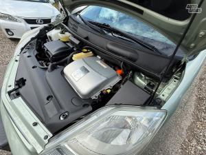 Green Toyota Prius 2006 in Vilnius, with an engine capacity of 1.50 L and mileage of 202 thousand km for 4700 €, photo 17 on AUTOMOTO.COM.LV