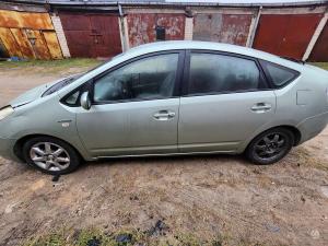 Zaļš Toyota Prius 2007 Viļņa, ar dzinēja tilpumu 1.50 L un nobraukumu 502 tūkst. km par 950 €, foto 6 vietnē AUTOMOTO.COM.LV