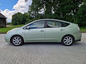 Зеленый Тойота Приус 2007 в Рокишкис, объемом двигателя 1.50 л и пробегом 261 тыс. км за 4000 €, фото 5 на AUTOMOTO.COM.LV