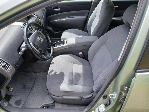 Zaļš Toyota Prius 2007 Utena, ar dzinēja tilpumu 1.50 L un nobraukumu 198 tūkst. km par 4200 €, foto 2 vietnē AUTOMOTO.COM.LV