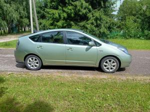 Green Toyota Prius 2007 in Utena, with an engine capacity of 1.50 L and mileage of 198 thousand km for 4200 €, photo 10 on AUTOMOTO.COM.LV