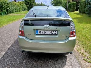 Green Toyota Prius 2007 in Utena, with an engine capacity of 1.50 L and mileage of 198 thousand km for 4200 €, photo 14 on AUTOMOTO.COM.LV