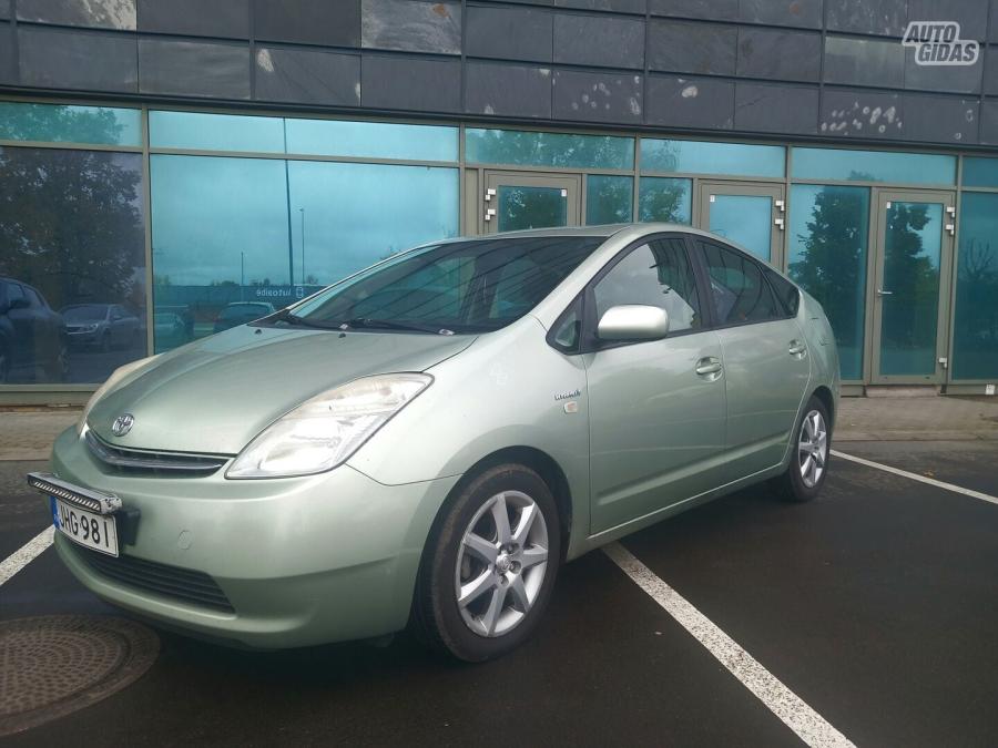 Zaļš Toyota Prius 2008 Šauļi, ar dzinēja tilpumu 1.50 L un nobraukumu 346 tūkst. km par 3200 €, foto 2 vietnē AUTOMOTO.COM.LV