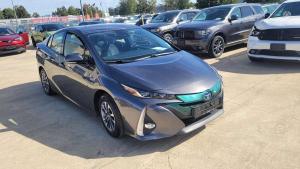 Zaļš Toyota Prius 2018 Marijampole, ar dzinēja tilpumu 1.80 L un nobraukumu 185 tūkst. km par 13800 €, foto 3 vietnē AUTOMOTO.COM.LV