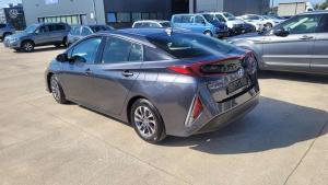 Zaļš Toyota Prius 2018 Marijampole, ar dzinēja tilpumu 1.80 L un nobraukumu 185 tūkst. km par 13800 €, foto 6 vietnē AUTOMOTO.COM.LV