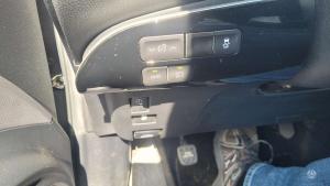 Zaļš Toyota Prius 2018 Marijampole, ar dzinēja tilpumu 1.80 L un nobraukumu 185 tūkst. km par 13800 €, foto 9 vietnē AUTOMOTO.COM.LV