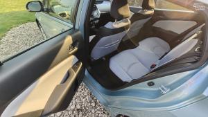 Green Toyota Prius 2019 in Jonava, with an engine capacity of 1.80 L and mileage of 105 thousand km for 13300 €, photo 9 on AUTOMOTO.COM.LV