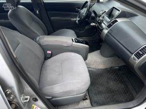 Grey Toyota Prius 2007 in Kaunas, with an engine capacity of 1.50 L and mileage of 300 thousand km for 1700 €, photo 16 on AUTOMOTO.COM.LV