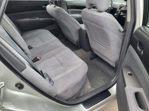 Pelēks Toyota Prius 2004 Viļņa, ar dzinēja tilpumu 1.50 L un nobraukumu 261 tūkst. km par 3350 €, foto 18 vietnē AUTOMOTO.COM.LV