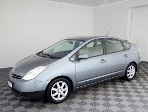 Grey Toyota Prius 2004 in Tallinn, with an engine capacity of 1.50 L and mileage of 279 thousand km for 1799 €, photo 10 on AUTOMOTO.COM.LV