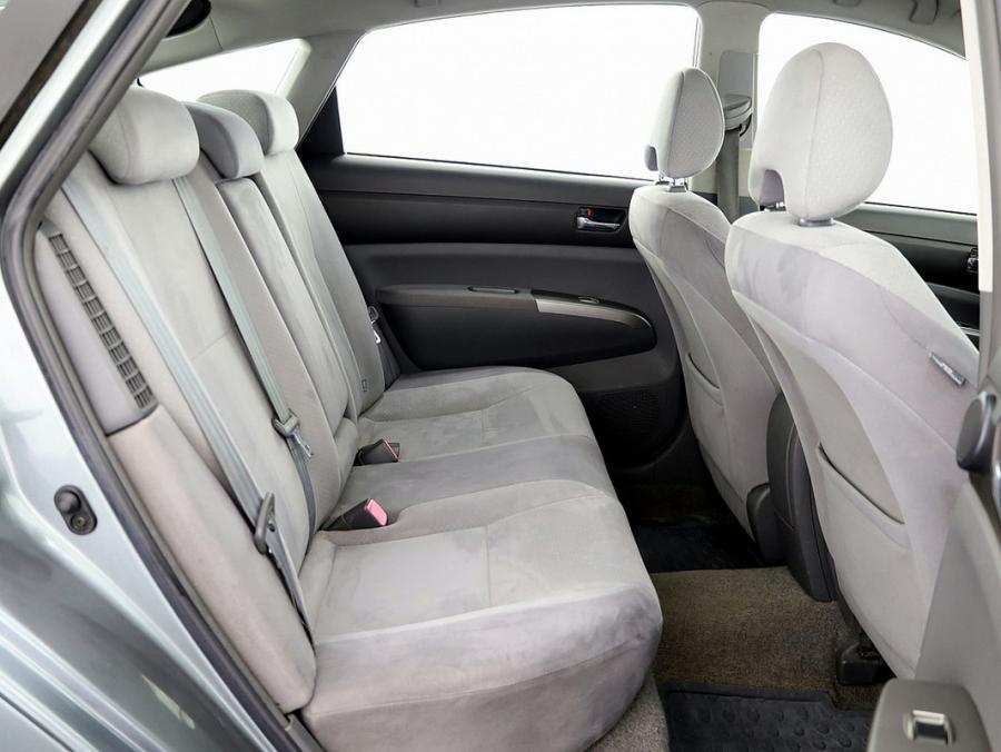Grey Toyota Prius 2004 in Tallinn, with an engine capacity of 1.50 L and mileage of 279 thousand km for 1799 €, photo 15 on AUTOMOTO.COM.LV