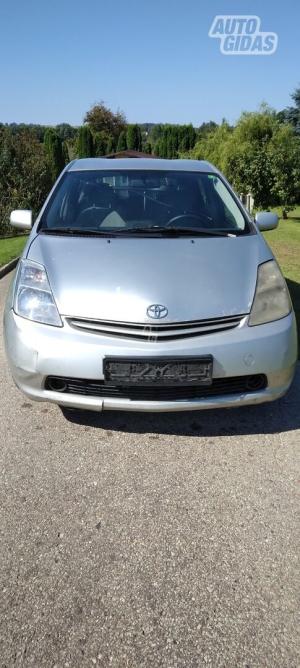 Pelēks Toyota Prius 2005 Elektrėnai, ar dzinēja tilpumu 1.50 L un nobraukumu 420 tūkst. km par 1350 €, foto 4 vietnē AUTOMOTO.COM.LV