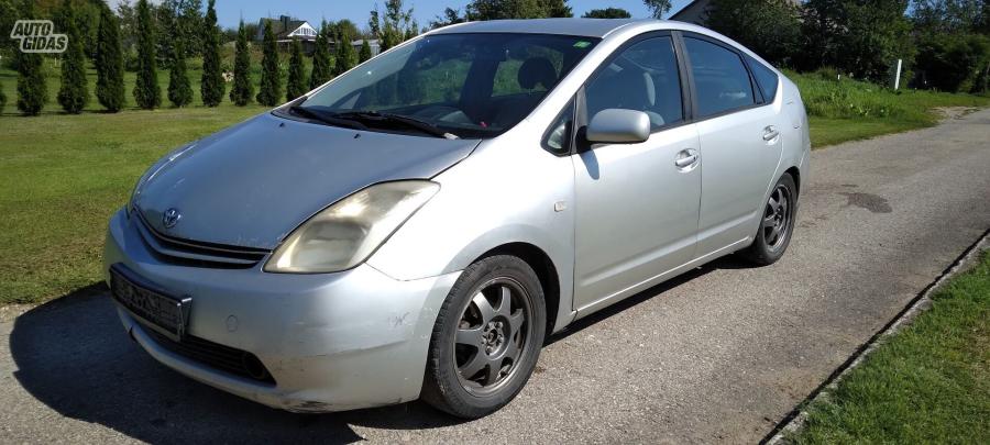 Pelēks Toyota Prius 2005 Elektrėnai, ar dzinēja tilpumu 1.50 L un nobraukumu 420 tūkst. km par 1350 €, foto 8 vietnē AUTOMOTO.COM.LV