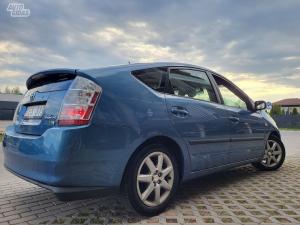 Серый Тойота Приус 2005 в Вильнюс, объемом двигателя 1.50 л и пробегом 330 тыс. км за 2650 €, фото  на AUTOMOTO.COM.LV