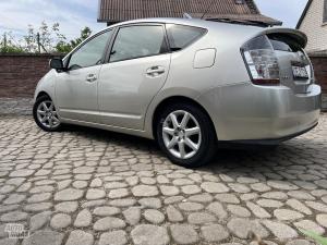 Grey Toyota Prius 2005 in Kaunas, with an engine capacity of 1.50 L and mileage of 303 thousand km for 3500 €, photo  on AUTOMOTO.COM.LV