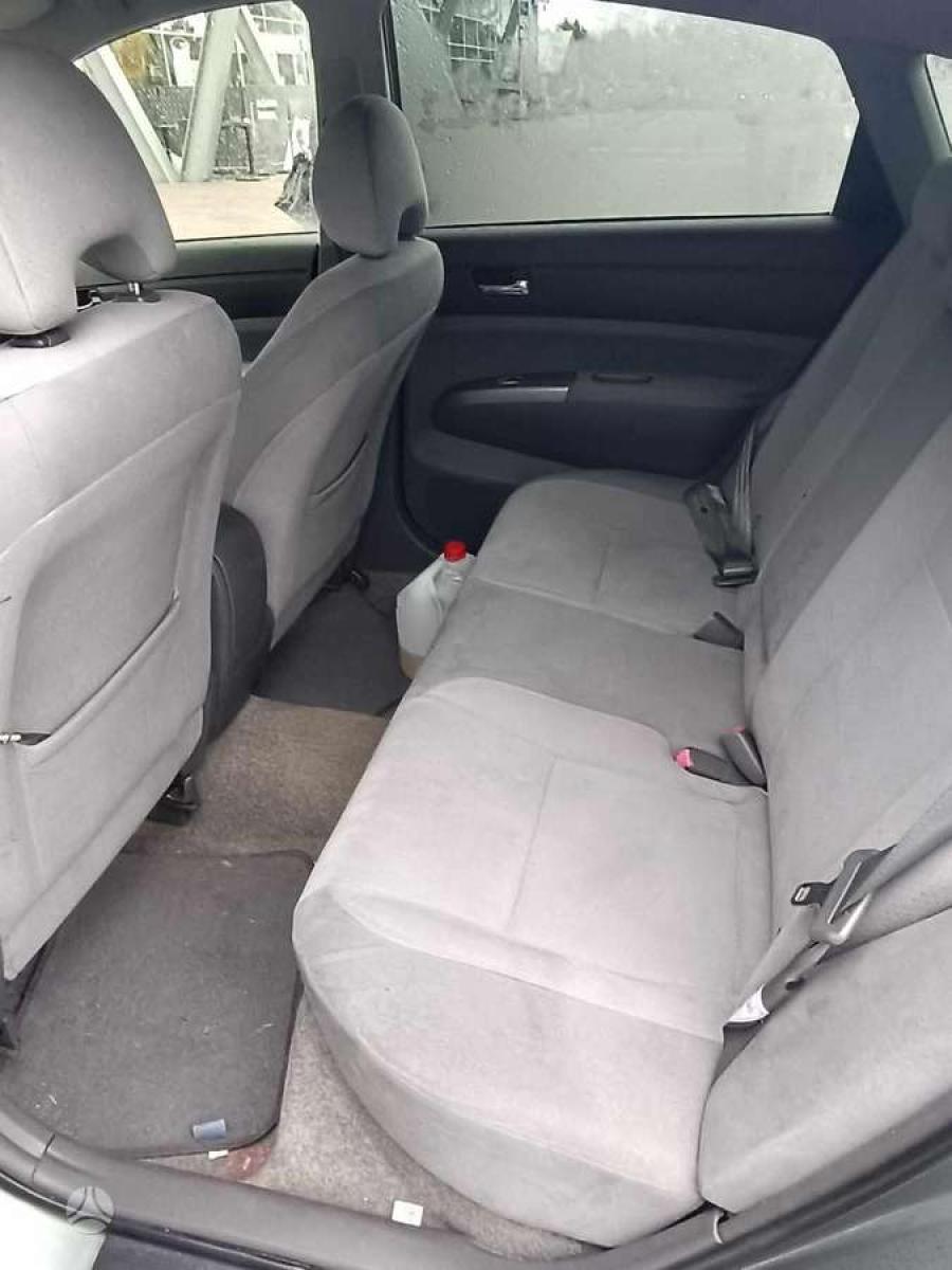 Grey Toyota Prius 2005 in Vilnius, with an engine capacity of 1.50 L and mileage of 380 thousand km for 2500 €, photo 12 on AUTOMOTO.COM.LV
