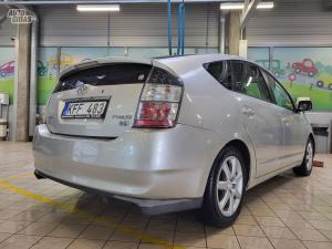 Pelēks Toyota Prius 2005 Viļņa, ar dzinēja tilpumu 1.50 L un nobraukumu 330 tūkst. km par 2650 €, foto 3 vietnē AUTOMOTO.COM.LV