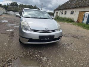 Pelēks Toyota Prius 2005 Viļņa, ar dzinēja tilpumu 0.00 L un nobraukumu 268 tūkst. km par 3100 €, foto 3 vietnē AUTOMOTO.COM.LV