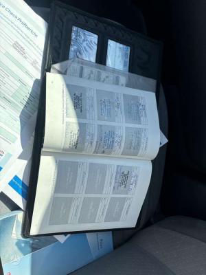 Pelēks Toyota Prius 2005 Viļņa, ar dzinēja tilpumu 1.50 L un nobraukumu 194 tūkst. km par 2350 €, foto 14 vietnē AUTOMOTO.COM.LV