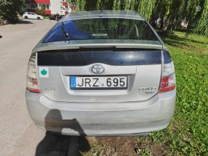 Серый Тойота Приус 2005 в Каунас, объемом двигателя 1.50 л и пробегом 400 тыс. км за 1150 €, фото 7 на AUTOMOTO.COM.LV