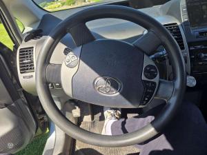 Pelēks Toyota Prius 2005 Prienai, ar dzinēja tilpumu 1.50 L un nobraukumu 299 tūkst. km par 3300 €, foto 4 vietnē AUTOMOTO.COM.LV