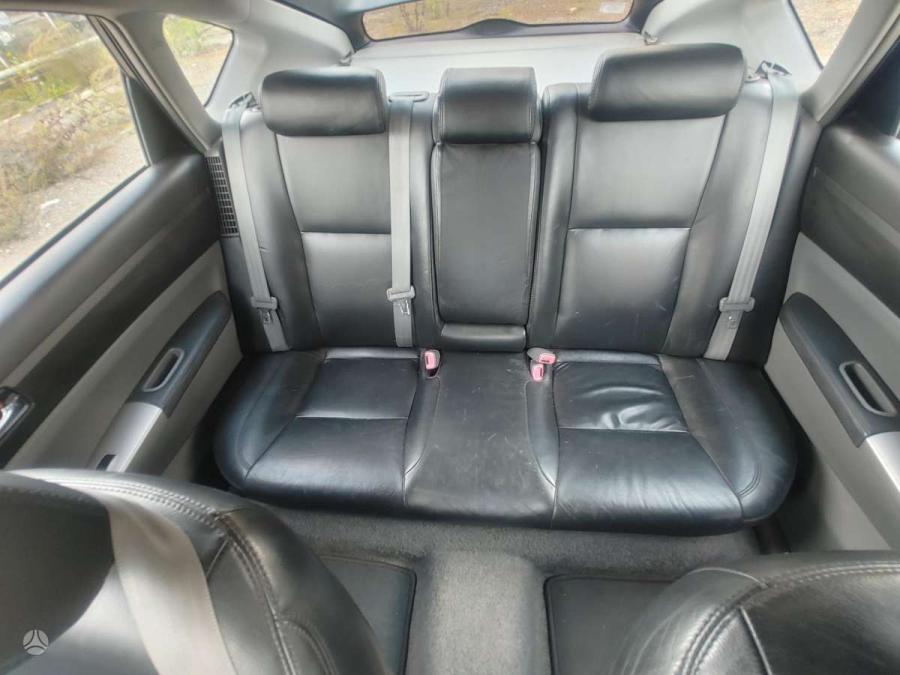 Pelēks Toyota Prius 2005 Viļņa, ar dzinēja tilpumu 1.50 L un nobraukumu 150 tūkst. km par 3000 €, foto 15 vietnē AUTOMOTO.COM.LV