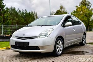 Pelēks Toyota Prius 2005 Kretinga, ar dzinēja tilpumu 1.50 L un nobraukumu 236 tūkst. km par 4999 €, foto  vietnē AUTOMOTO.COM.LV