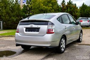 Pelēks Toyota Prius 2005 Kretinga, ar dzinēja tilpumu 1.50 L un nobraukumu 236 tūkst. km par 4999 €, foto 6 vietnē AUTOMOTO.COM.LV