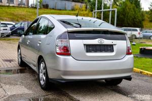 Pelēks Toyota Prius 2005 Kretinga, ar dzinēja tilpumu 1.50 L un nobraukumu 236 tūkst. km par 4999 €, foto 7 vietnē AUTOMOTO.COM.LV