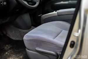 Pelēks Toyota Prius 2005 Kretinga, ar dzinēja tilpumu 1.50 L un nobraukumu 236 tūkst. km par 4999 €, foto 15 vietnē AUTOMOTO.COM.LV