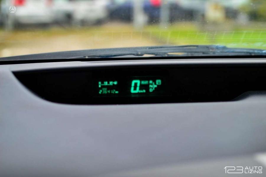 Pelēks Toyota Prius 2005 Kretinga, ar dzinēja tilpumu 1.50 L un nobraukumu 236 tūkst. km par 4999 €, foto 21 vietnē AUTOMOTO.COM.LV