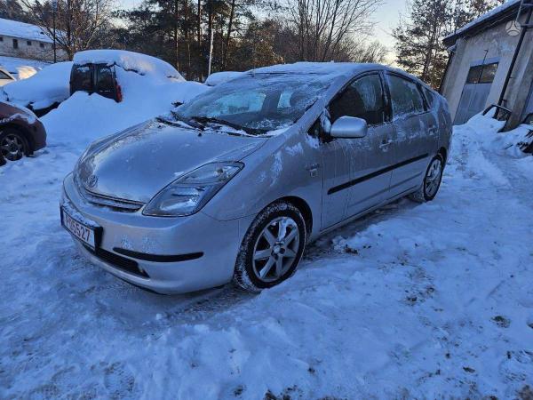 Grey Toyota Prius 2006 in Vilnius, with an engine capacity of 0.00 L and mileage of 224 thousand km for 3100 €, photo 1 on AUTOMOTO.COM.LV