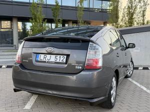 Серый Тойота Приус 2006 в Каунас, объемом двигателя 1.50 л и пробегом 400 тыс. км за 2450 €, фото 3 на AUTOMOTO.COM.LV