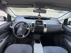 Серый Тойота Приус 2006 в Каунас, объемом двигателя 1.50 л и пробегом 400 тыс. км за 2450 €, фото 14 на AUTOMOTO.COM.LV